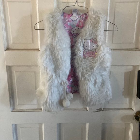 Hello Kitty | Jackets & Coats | Hello Kitty Furry Vest | Poshmark